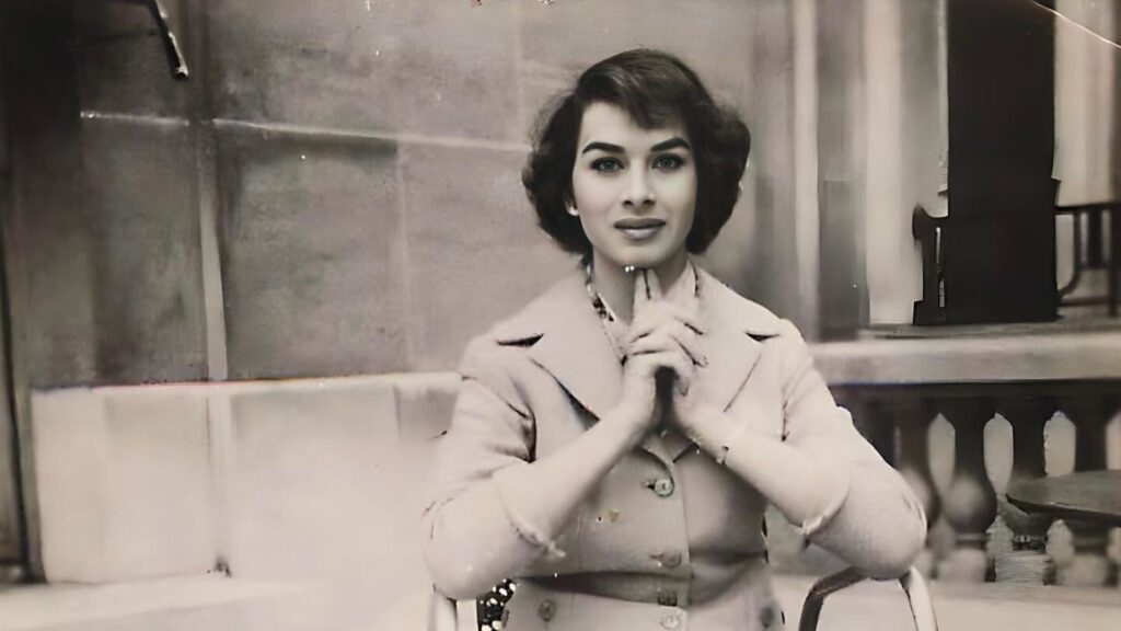 April Ashley - The Life of a Transgender Model in the 60s - My ...